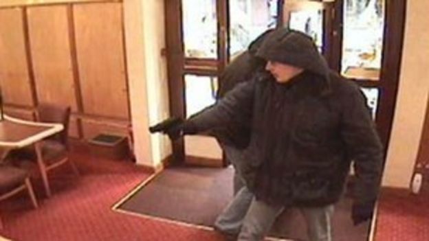 Estonian gang member jailed for role in armed robberies - BBC News