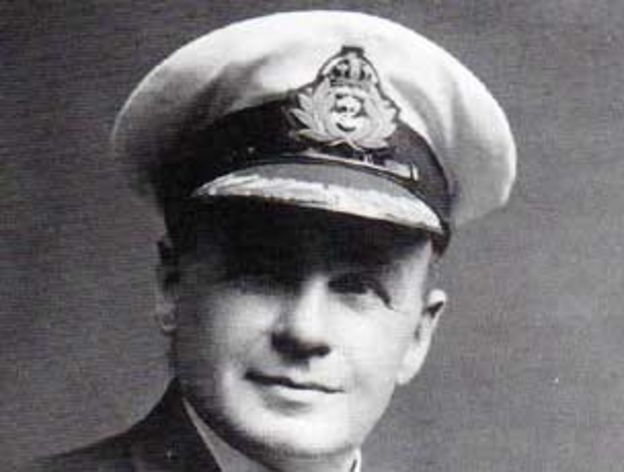 'I was there' - an interview with surviving Titanic officer - BBC News