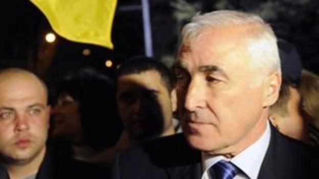 Ex-KGB chief Leonid Tibilov wins South Ossetia poll - BBC News