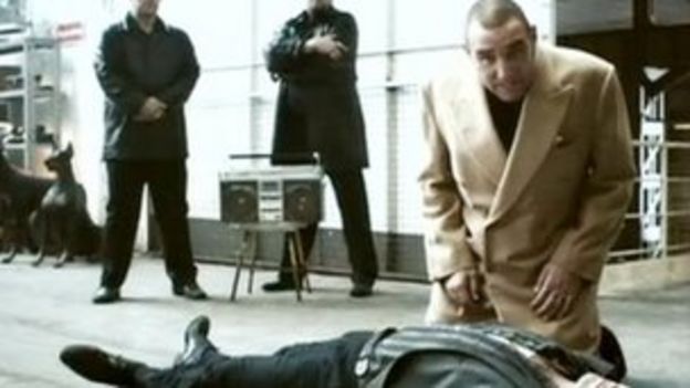 Actor Vinnie Jones CPR heart advert cleared by watchdog - BBC News