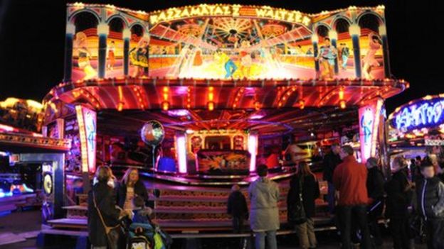 Britain's showmen: All the fun of the fair? - BBC News