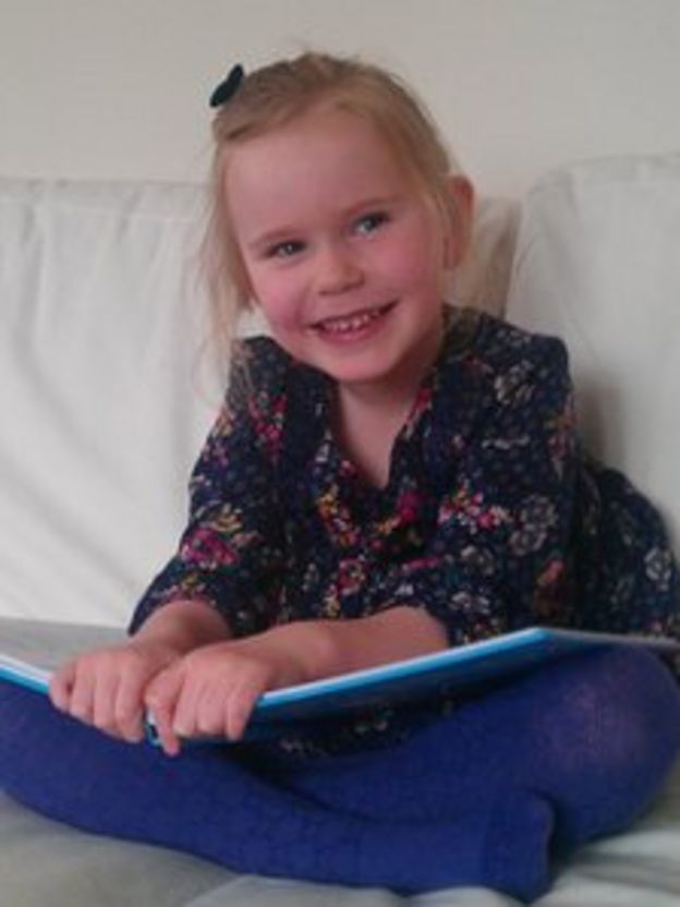 Four-year-old Heidi Hankins joins Mensa with 159 IQ - BBC News