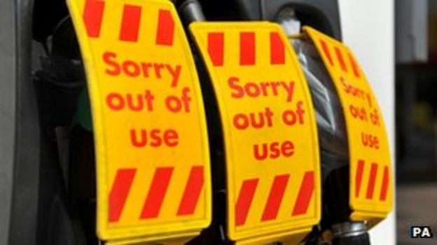 Fuel strike: Ministers stick to walkout plans - BBC News