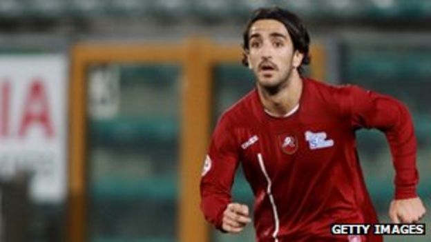 Italy mourns footballer Piermario Morosini - BBC News