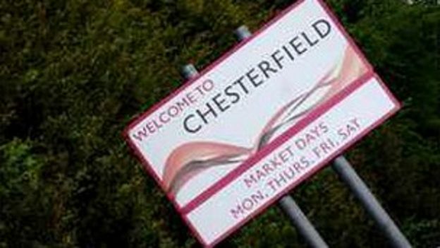 Chesterfield welcome signs promote local events - BBC News