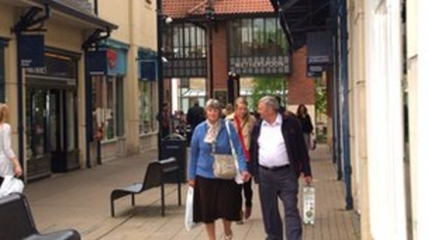 Chippenham 'win a shop' competition winners revealed - BBC News