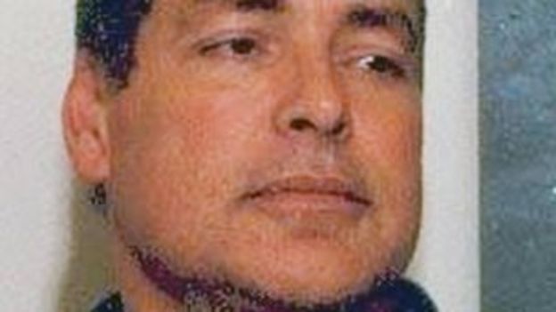 Customs man 'helped drug barons trick judge' - BBC News