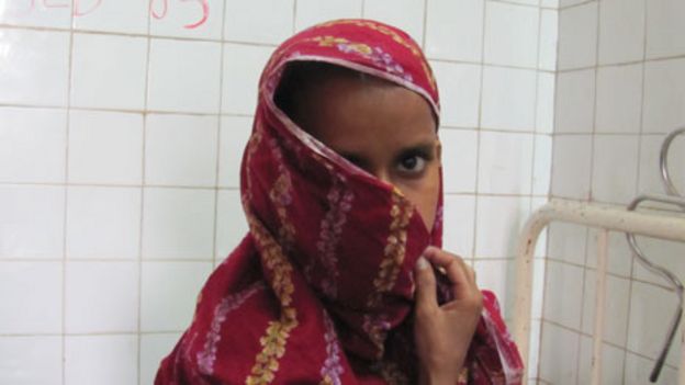 Indian teenager's plea to annul her child marriage - BBC News