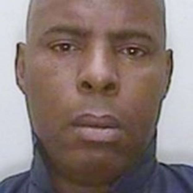 Girl, four, witnessed father stab mother - BBC News