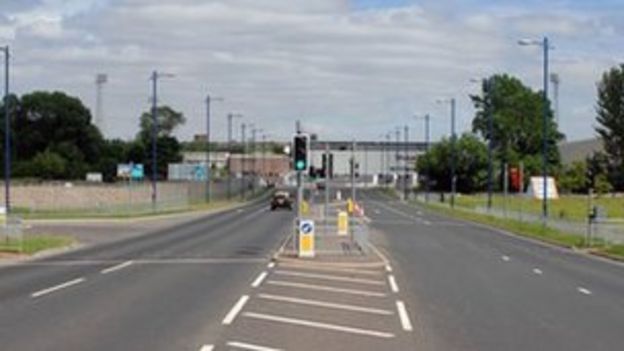 New £25m Clyde Gateway road opens in Glasgow - BBC News