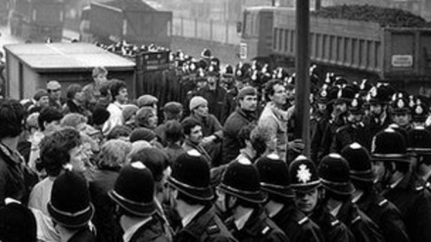 Neil Greatrex: Fall of man who led strike split - BBC News