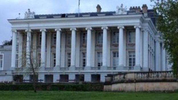 Oldway Mansion in Paignton to become hotel - BBC News