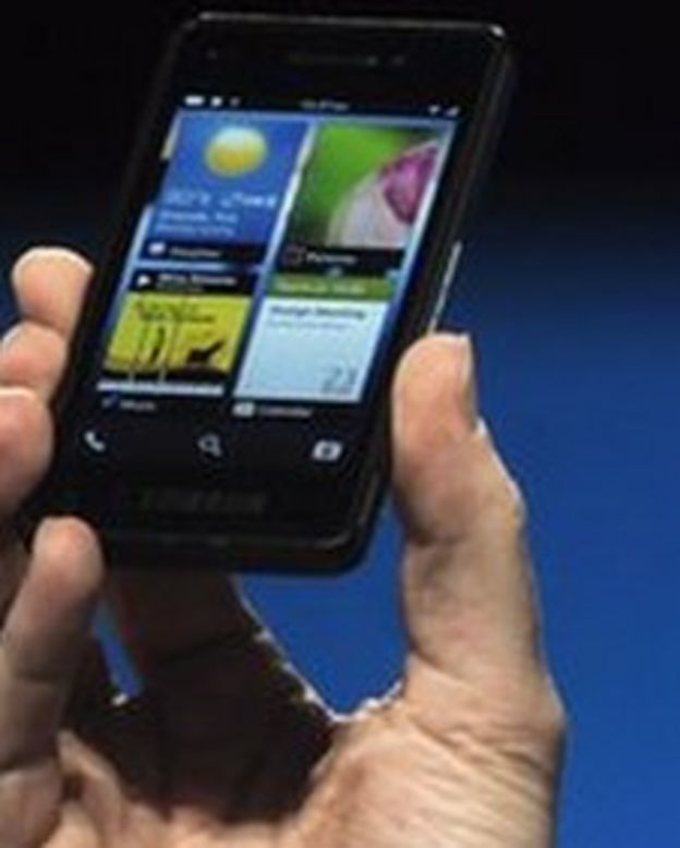 RIM offers Blackberry 10 prototypes to developers - BBC News