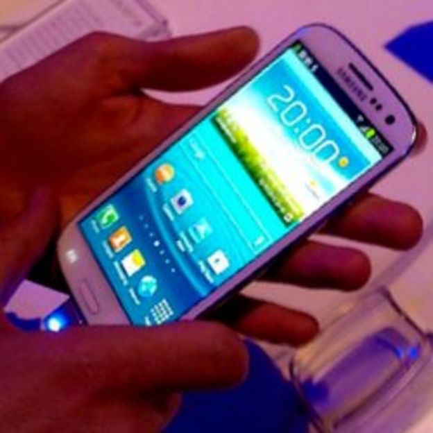 Galaxy S3: first impressions of Samsung's flagship handset - BBC News