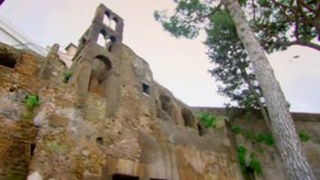 How similar are London and ancient Rome? - BBC News