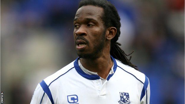 Tranmere's Ian Goodison and Ash Taylor sign new contracts - BBC Sport