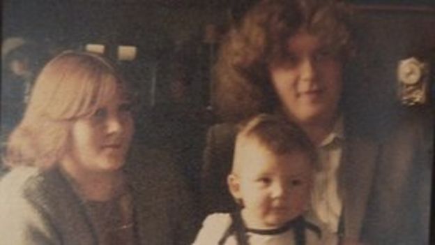 David Oakes's ex-wife: 'Killer had put gun to my head' - BBC News