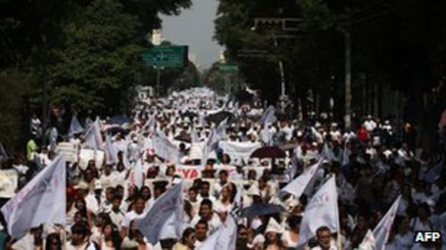 Mexicans march for more security in Guadalajara - BBC News