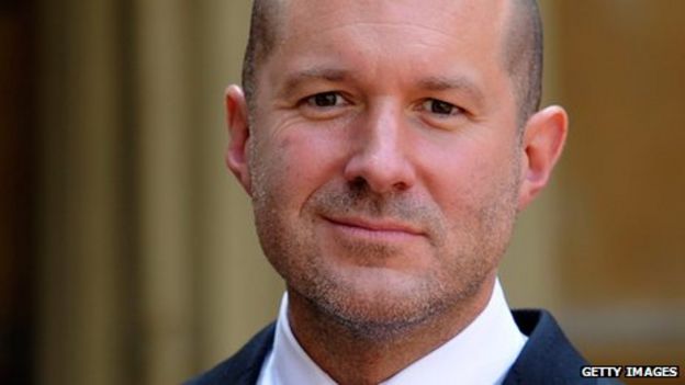 Apple's Sir Jonathan Ive reaffirms desire to stay at company - BBC News