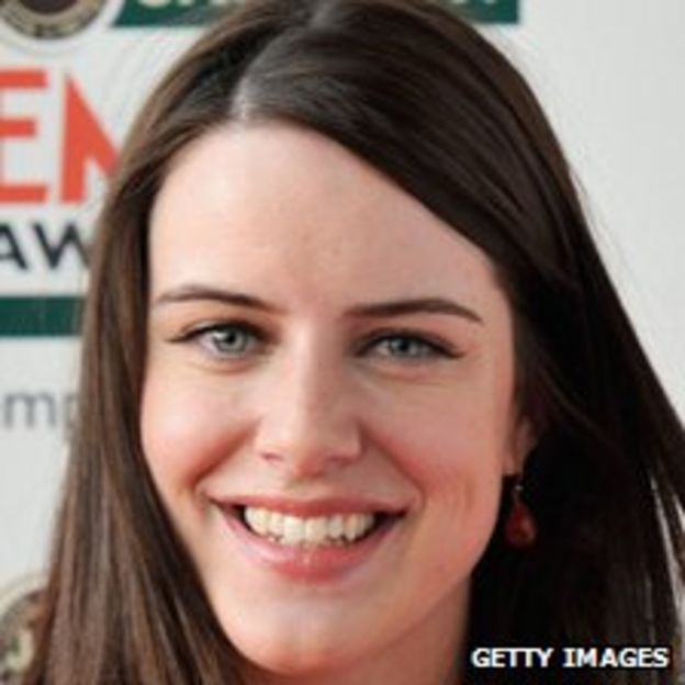 Michelle Ryan to join Will Young in Cabaret revival - BBC News