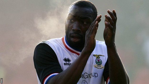 St Johnstone sign Gregory Tade from SPL rivals Inverness - BBC Sport