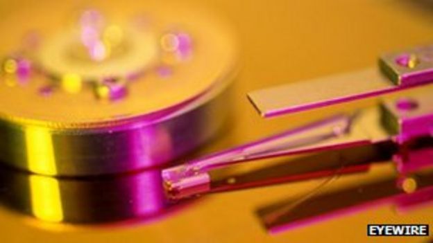 FBI accused over removal of Megaupload data - BBC News