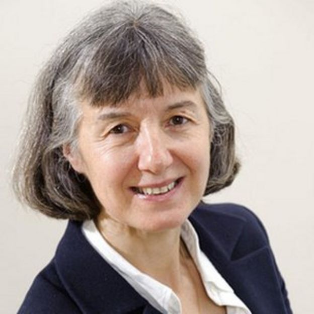 Learning 'infantilised' by relying on internet - BBC News