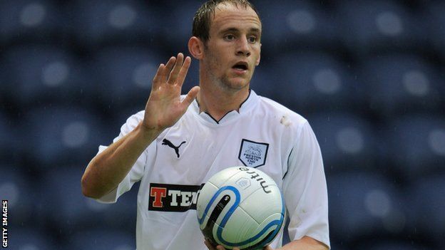 Defender David Gray moves to Stevenage from Preston - BBC Sport