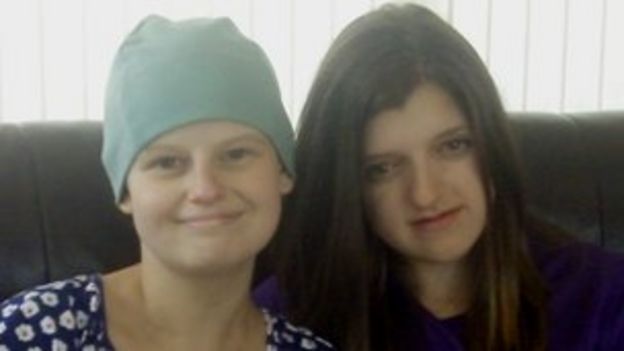 'Bucket list' teenager Alice Pyne loses cancer battle - BBC News