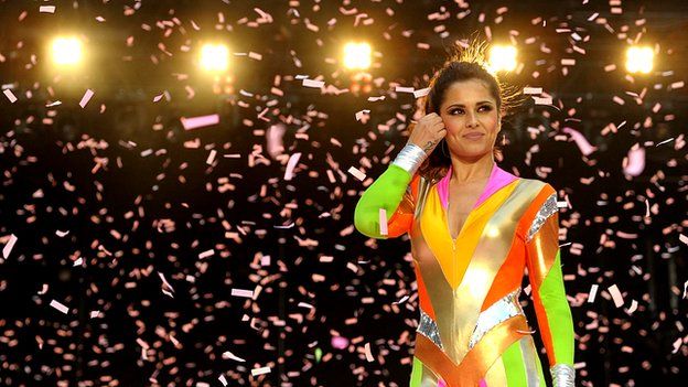 Cheryl Cole tops chart with her record-breaking single - BBC Newsround