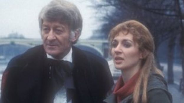 Doctor Who actress Caroline John dies aged 71 - BBC News