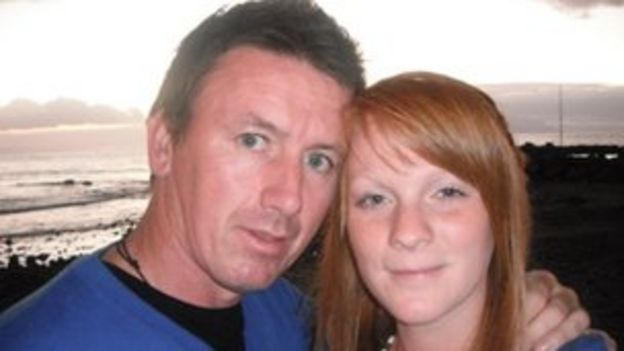 Chilford Hall blaze halts firefighters' wedding plans - BBC News