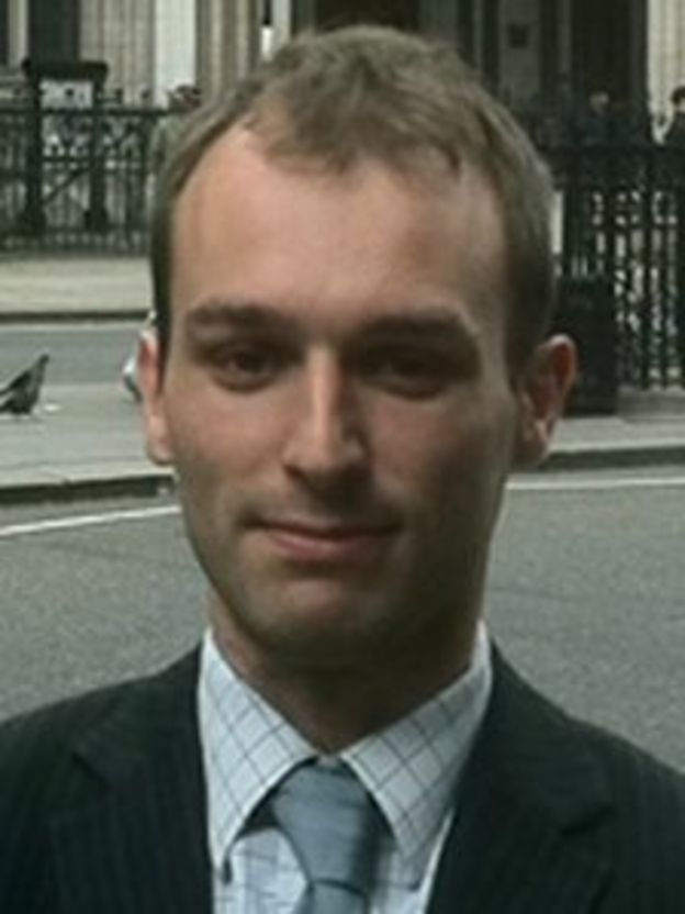 Sussex university tutor Luke Cooper in protest payout - BBC News