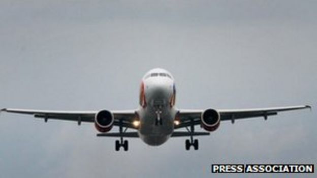 Gatwick boosted by passenger rise and Far East routes - BBC News