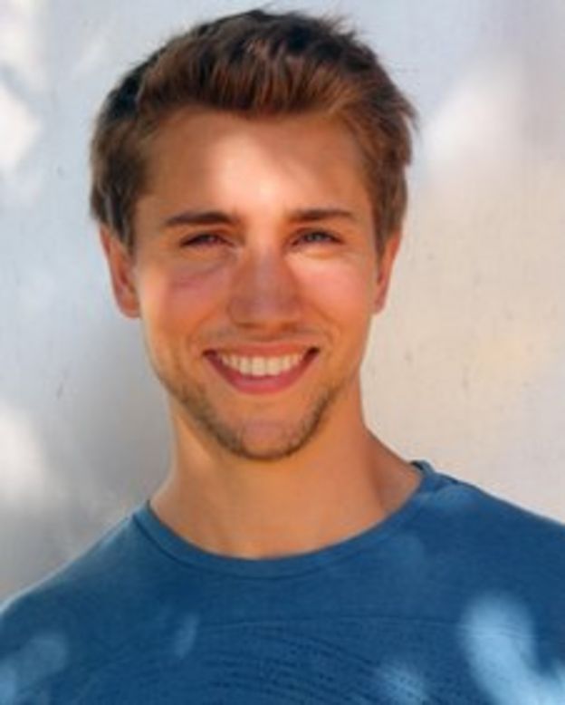 TEDGlobal: The low-tech $6,000 car made for Africa - BBC News