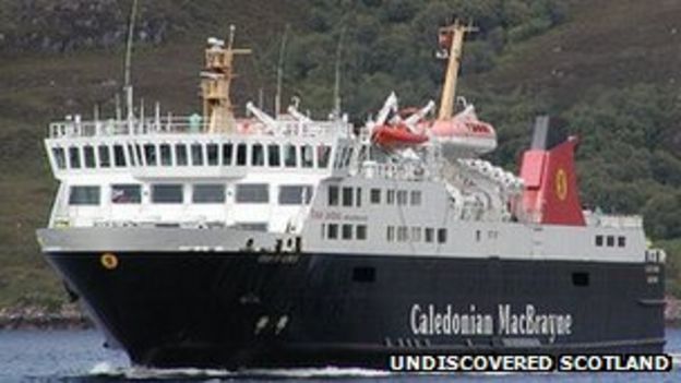 Problem hits second ferry serving Western Isles - BBC News