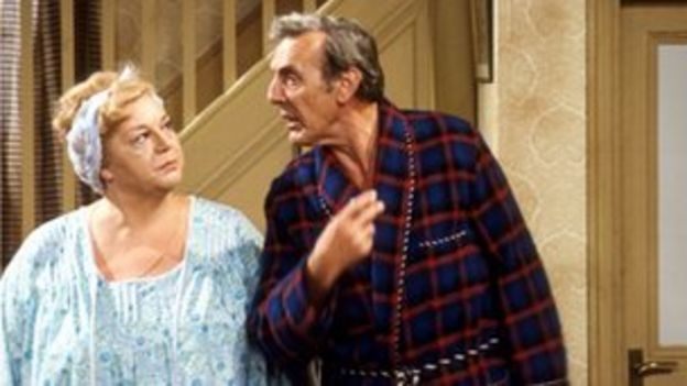Obituary: Eric Sykes - BBC News