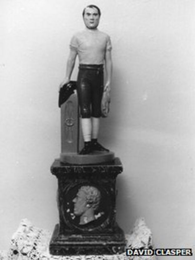 Harry Clasper: Tyne rowing legend remembered - BBC News