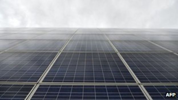 Solar park planning bid submitted for site in Croft - BBC News