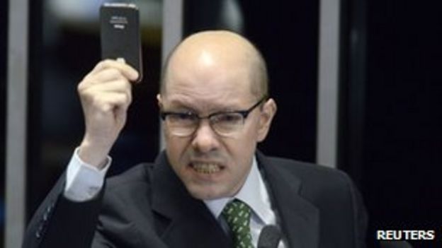 Brazil senator Torres expelled over corruption claims - BBC News