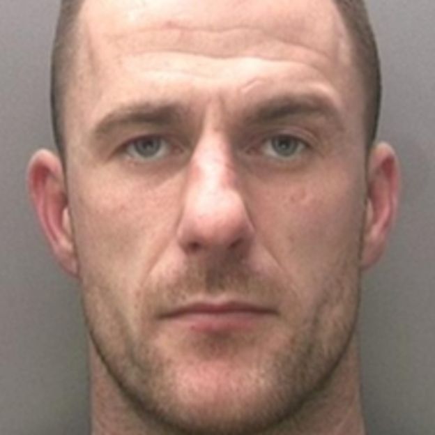 Paul McAteer jailed for murdering Harry Broadhurst - BBC News