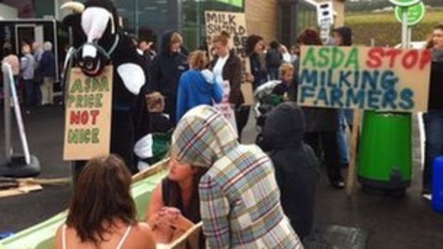 Milk protest at opening of Inverness Asda - BBC News