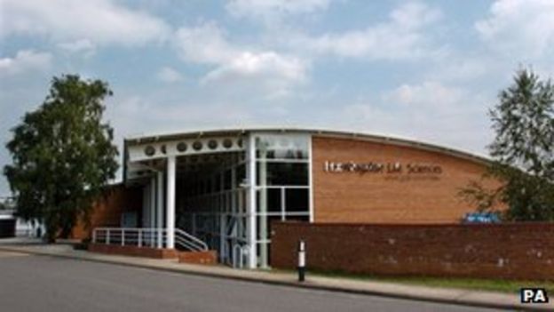 Huntingdon Life Sciences: More jobs to go - BBC News