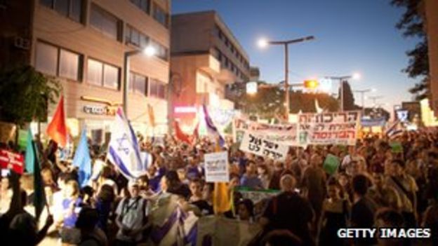 Second Israeli dies after self-immolation protest - BBC News