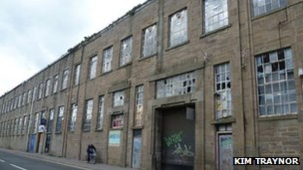 Dundee Council to take action over derelict buildings - BBC News