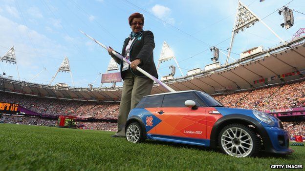 Miniature Minis help speed up London Olympics Games - BBC Newsround