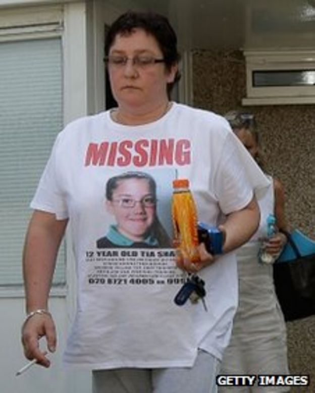 Tia Sharp: Grandmother Christine arrested over murder - BBC News