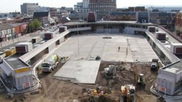 Middlesbrough Bus Station reopens after £1.5m revamp - BBC News