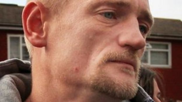 Tia Sharp death: Accused Stuart Hazell 'took photo of dead girl' - BBC News