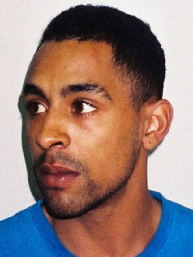 Man jailed for 'vicious' robbery in Lower Rudge - BBC News